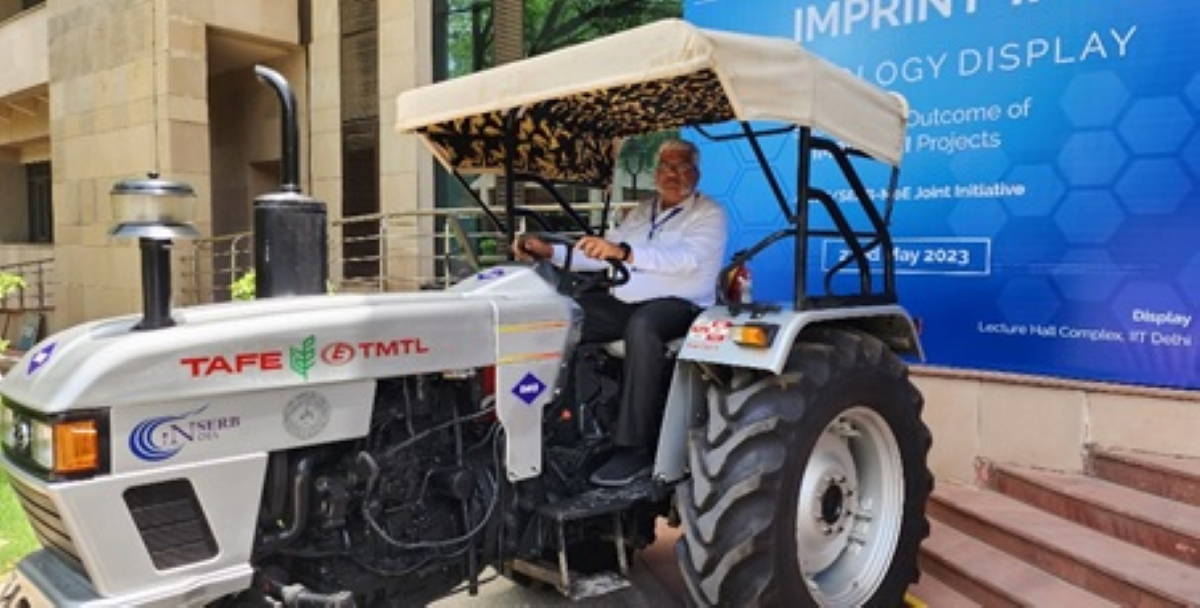 India's first 100% DME-powered tractor for both on- and off-road ...