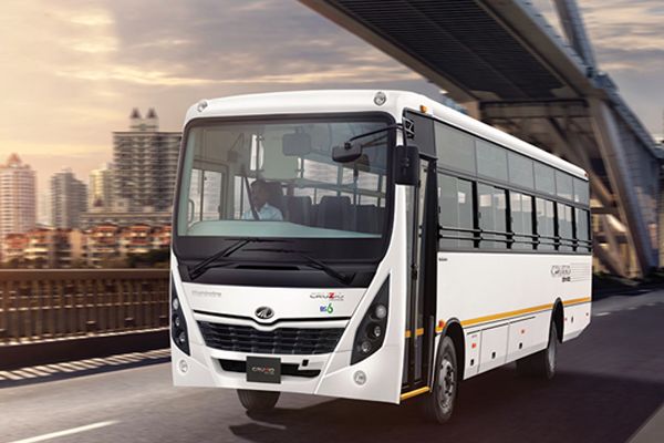Mahindra Cruzio Grande Staff Bus 4880 BS6 34 Seater Price ...
